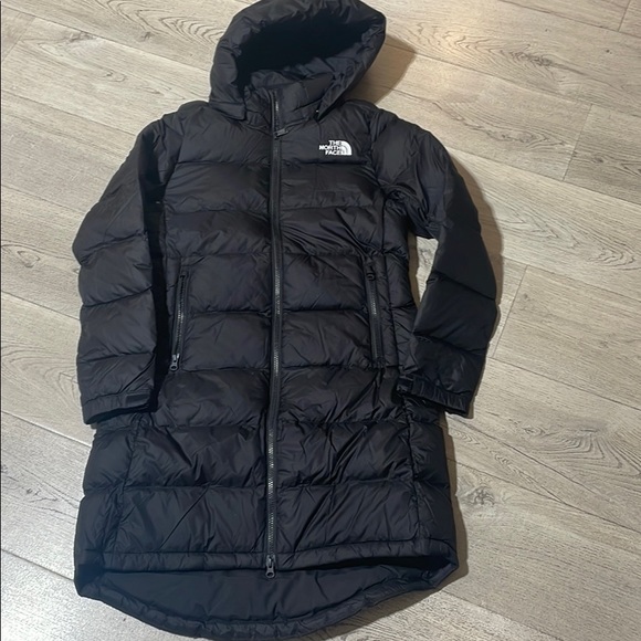 The North Face | Jackets & Coats | The North Face Metro Women Parka New ...